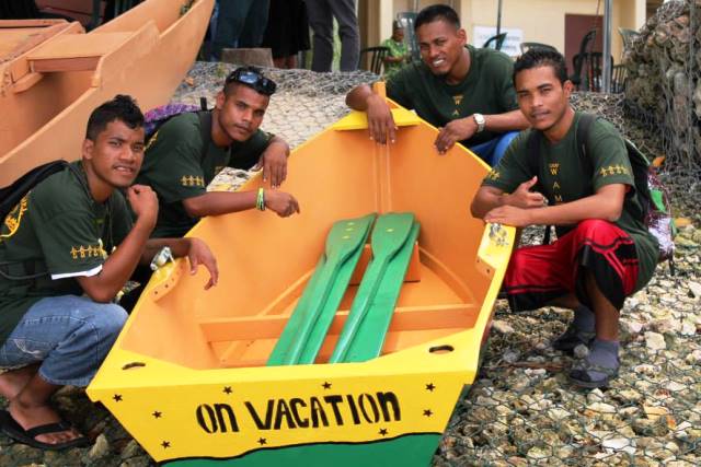Graduation – Canoes of the Marshall Islands – Waan Aelõñ in Majel